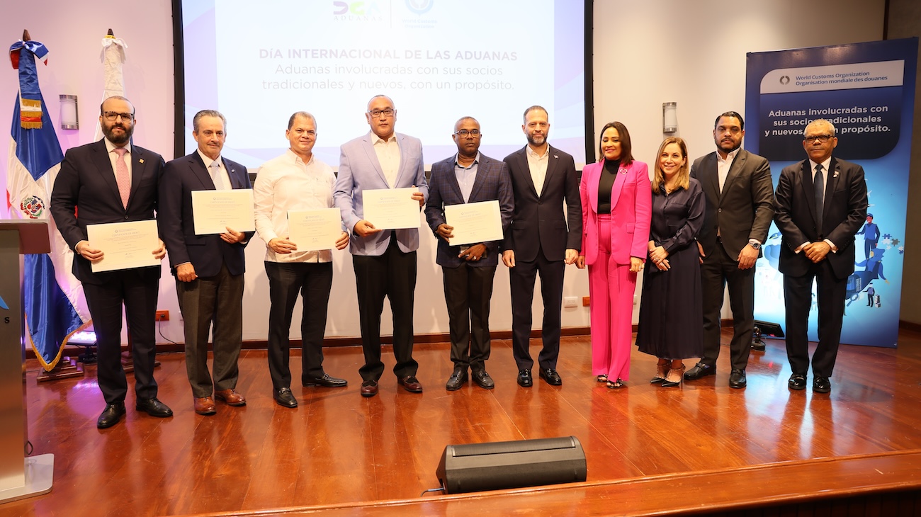 La DGA celebra el Día Internacional de las Aduanas con casi 70,000 contenedores despachados en ...